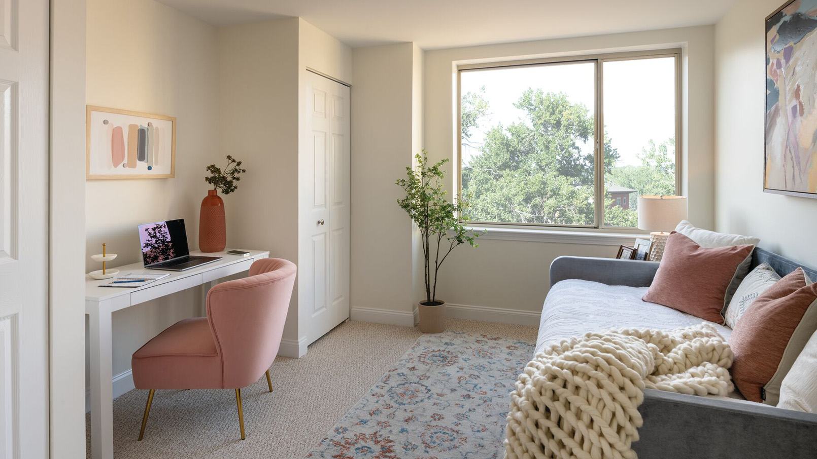 The Jackson Senior Apartments in Springfield | Greenspring