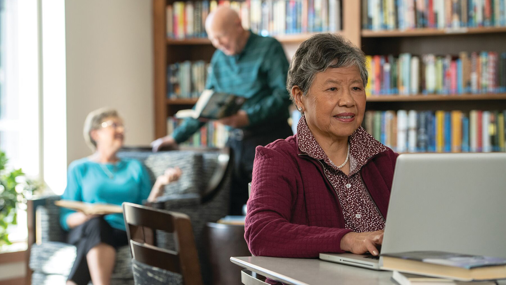 Senior Living Amenities and Activities in Novi, Michigan | Fox Run