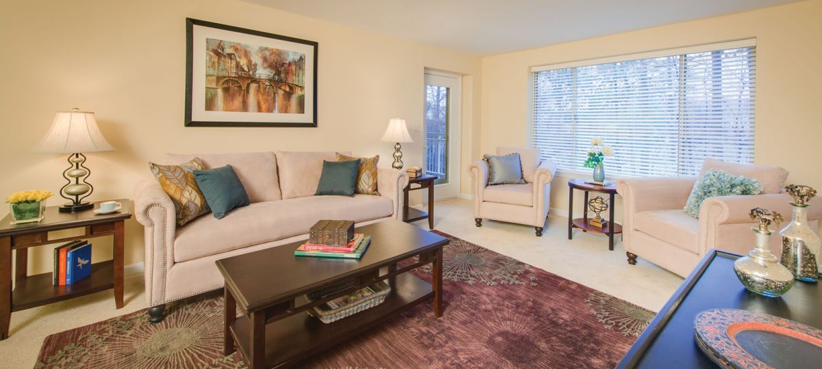 The Kingston Senior Apartments in Springfield | Greenspring