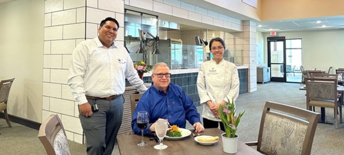 Serving Up Delicious Dishes at Eagle's Trace | Erickson Senior Living