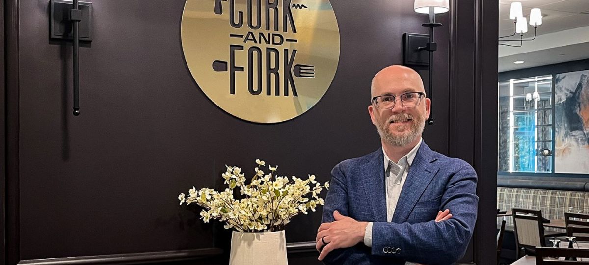 Avery Point Residents Savor Made-To-Order Meals at Two New Restaurants ...