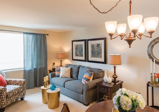 Senior Apartments in Novi, Michigan | Fox Run